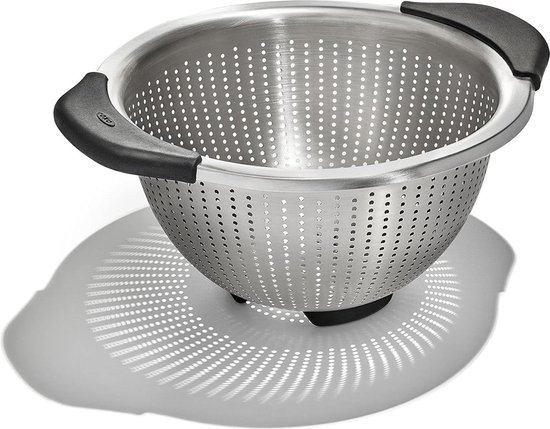 Roestvrijstalen vergiet - 2.8L met handvat van Good Grips | bol