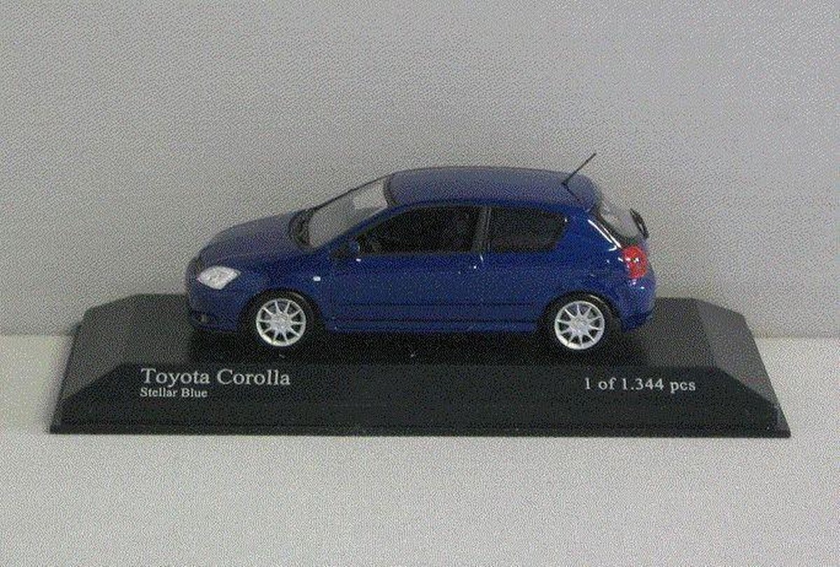Toyota Corolla 3 Porte 2001 Blue Metallic | bol.com
