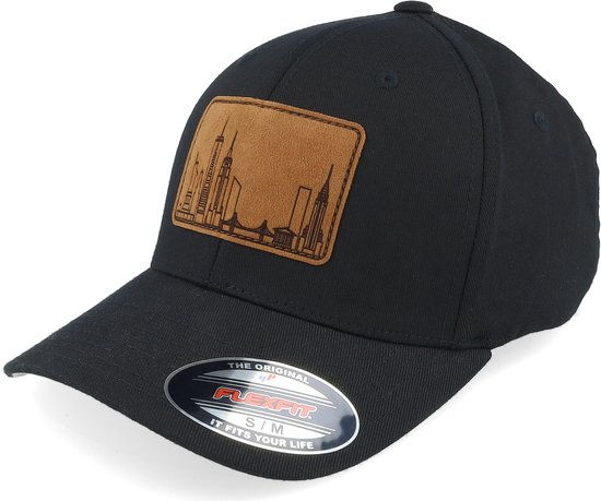 Hatstore- New York City Wide Engrave Patch Black Flexfit - Iconic Cap | bol