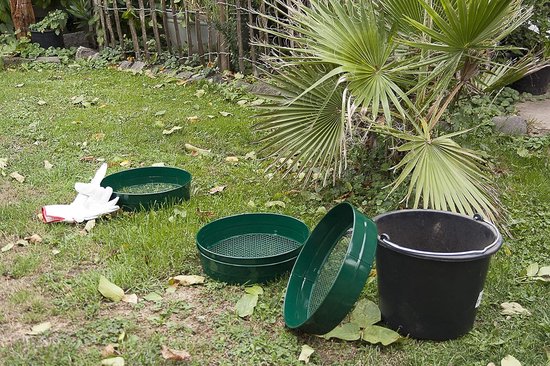 Tuinzeef in verschillende maasgroottes, ronde zeef met een diameter van ...