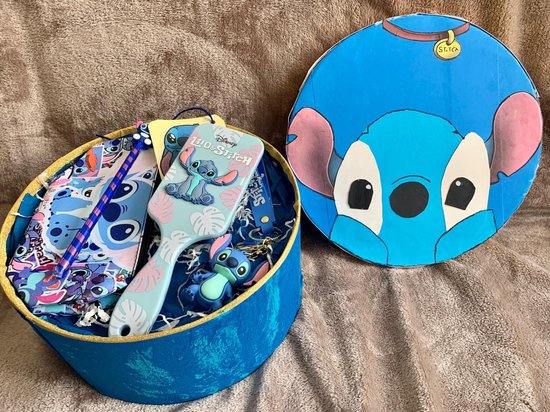 Stitch cadeau doos (Stitch gift box) | bol