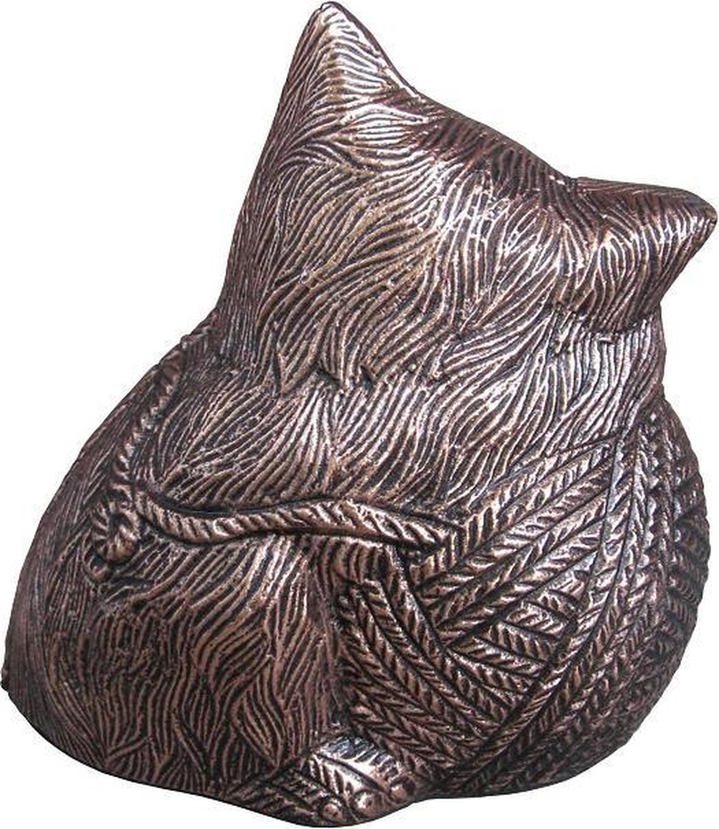 rode kattenurn slapende kat met bolletje wol urn kat | bol