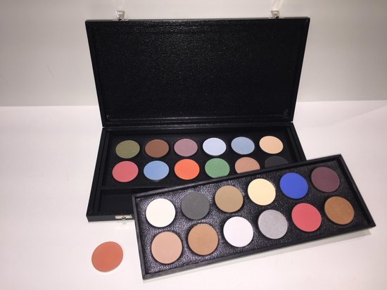 Disc Compact Eye Shadow 2 | bol.com