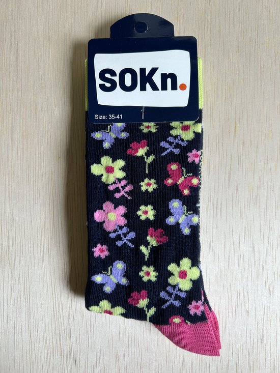 SOKn. Trendy sokken *BLOEMEN/VLINDERS* maat 35-41 (ook leuk om kado te ...