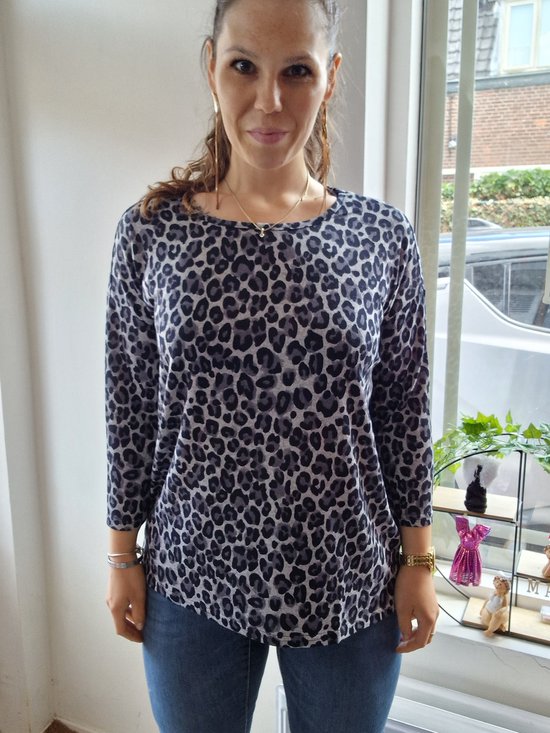 Only Carmakoma Caralba Top lichtgrijs leopard Maat M 46/48 | bol.com