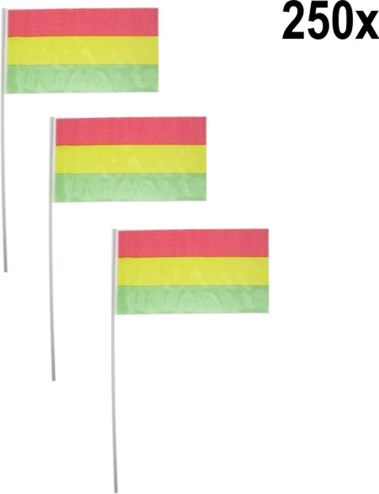 250x Vlaggetje op stok rood/geel/groen 17cm x 25cm - Lengte stok 50cm ...