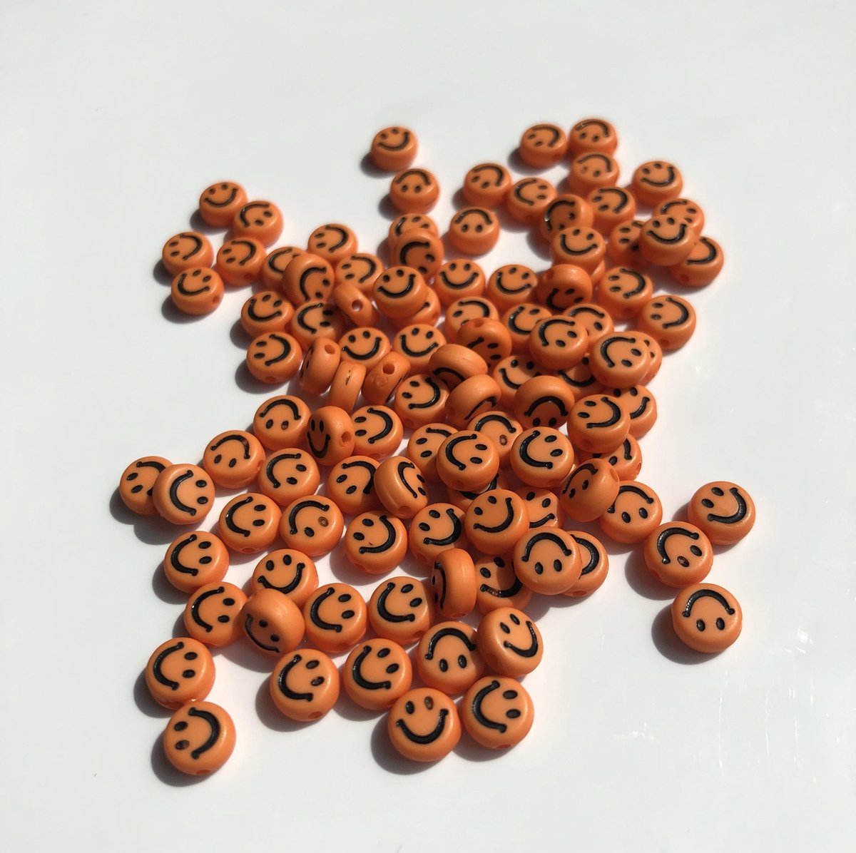 smiley kralen - smiley ketting - emoji kralen - oranje - 100 stuks ...