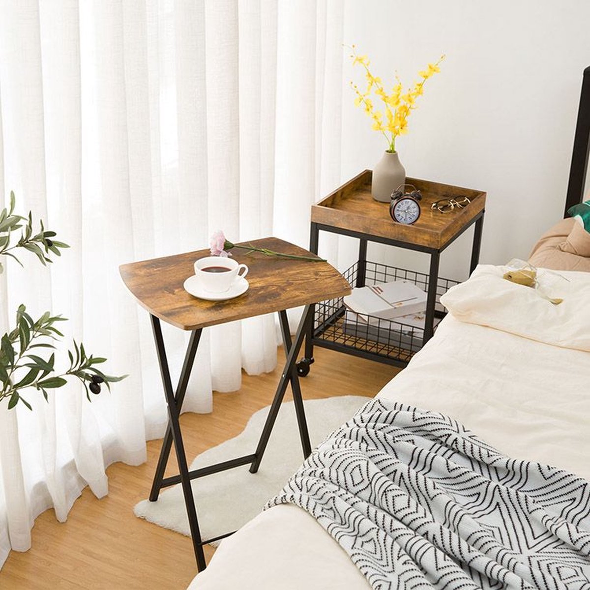 Table d'appoint - Table pliante - Tables snack pour manger au canapé ...