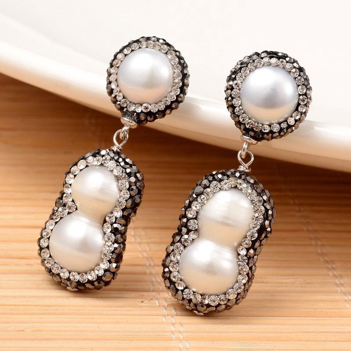 Zoetwater parel oorbellen Double Bling Peanut Pearl - oorstekers ...