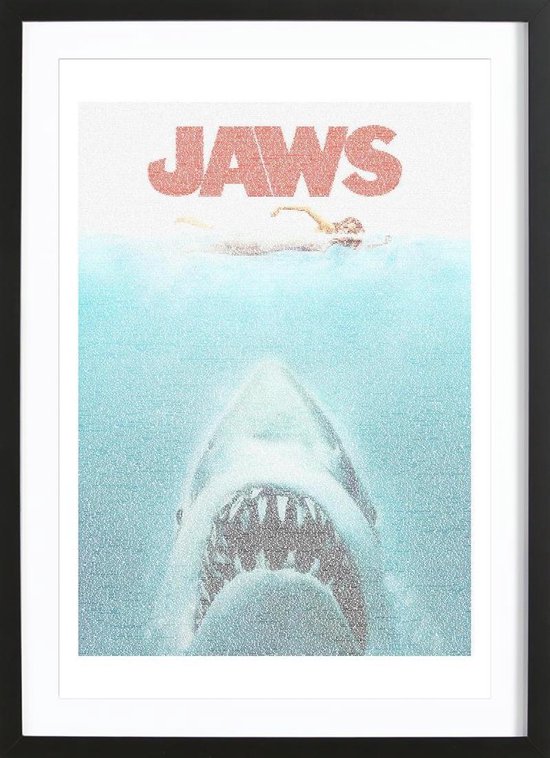 JUNIQE - Poster in premium houten lijst Jaws - pointillisme -30x45 ...