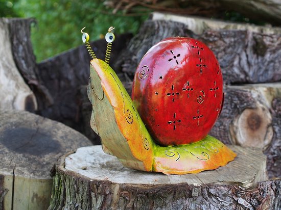 Slak in metaal 34 cm hoog - metal - art - beeld - kleurrijk - tuinbeeld ...