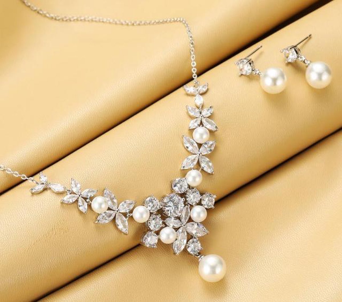 Zirkoon Luxe Ketting En Oorbellen Sieraden Sets Voor Dames | bol.com