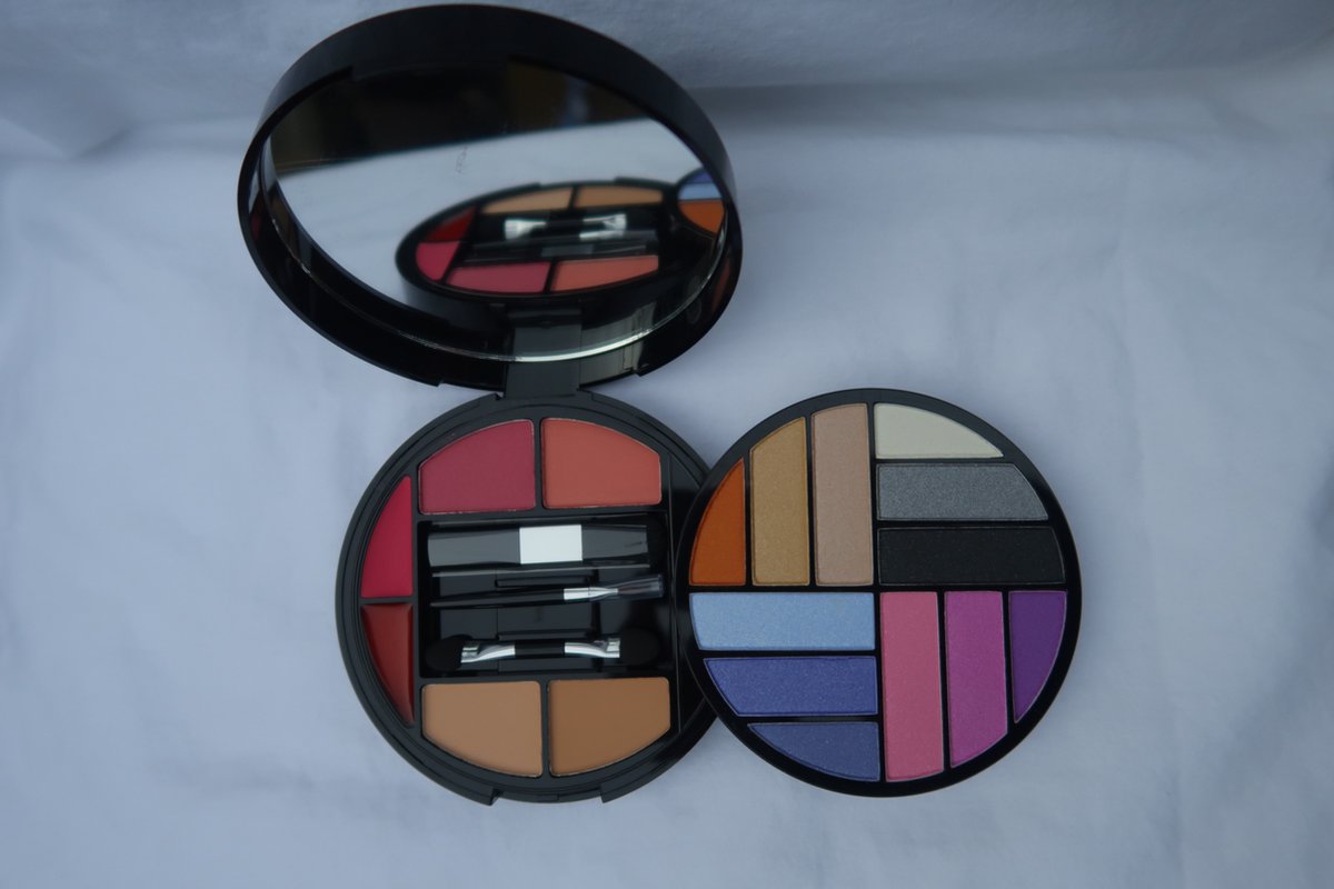 Make-up Doos - Douglas - Make-uG Palette Made For You - Special Edition ...