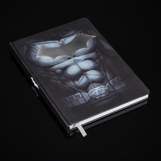 +DC Comics - Batman Metal Notebook | bol