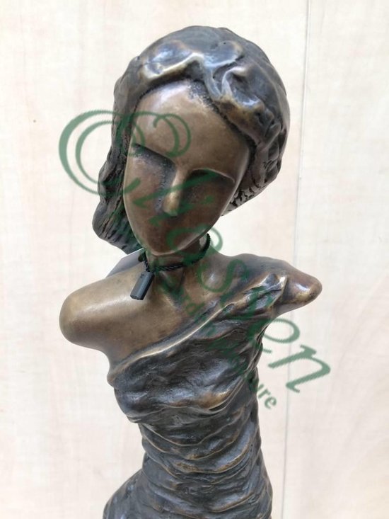 Beeld Brons Dame Modern | Bronzen Beelden | Moderne Bronzen Beelden ...