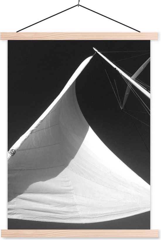 Het witte zeil van een zeilboot - zwart wit | bol.com