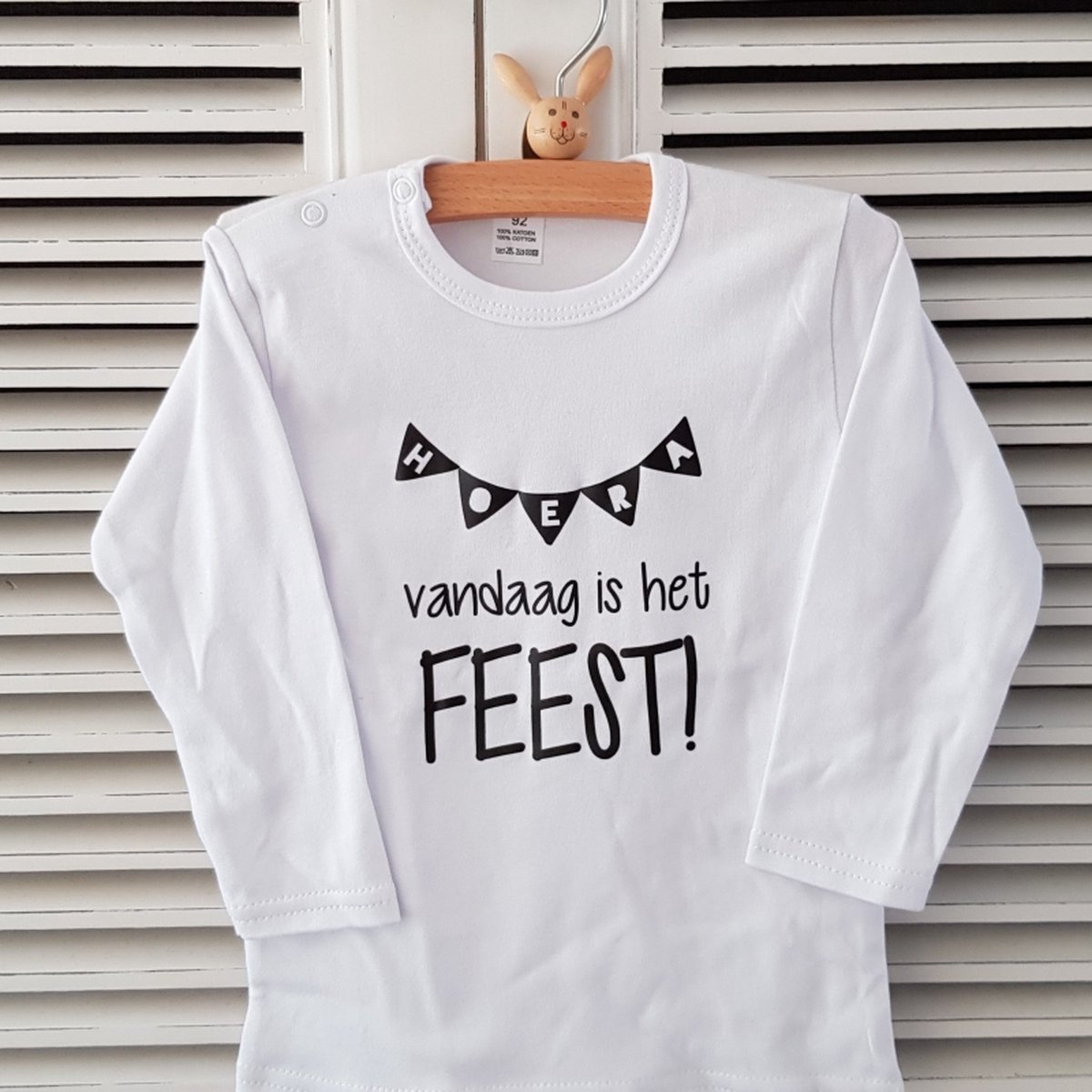 Verjaardags shirt jarig kind Hoera vandaag is het feest! | lange mouw ...