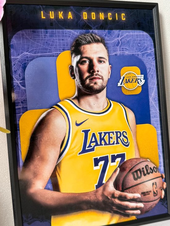 Luka Dončić' LA Lakers NBA Poster Ingelijst | bol