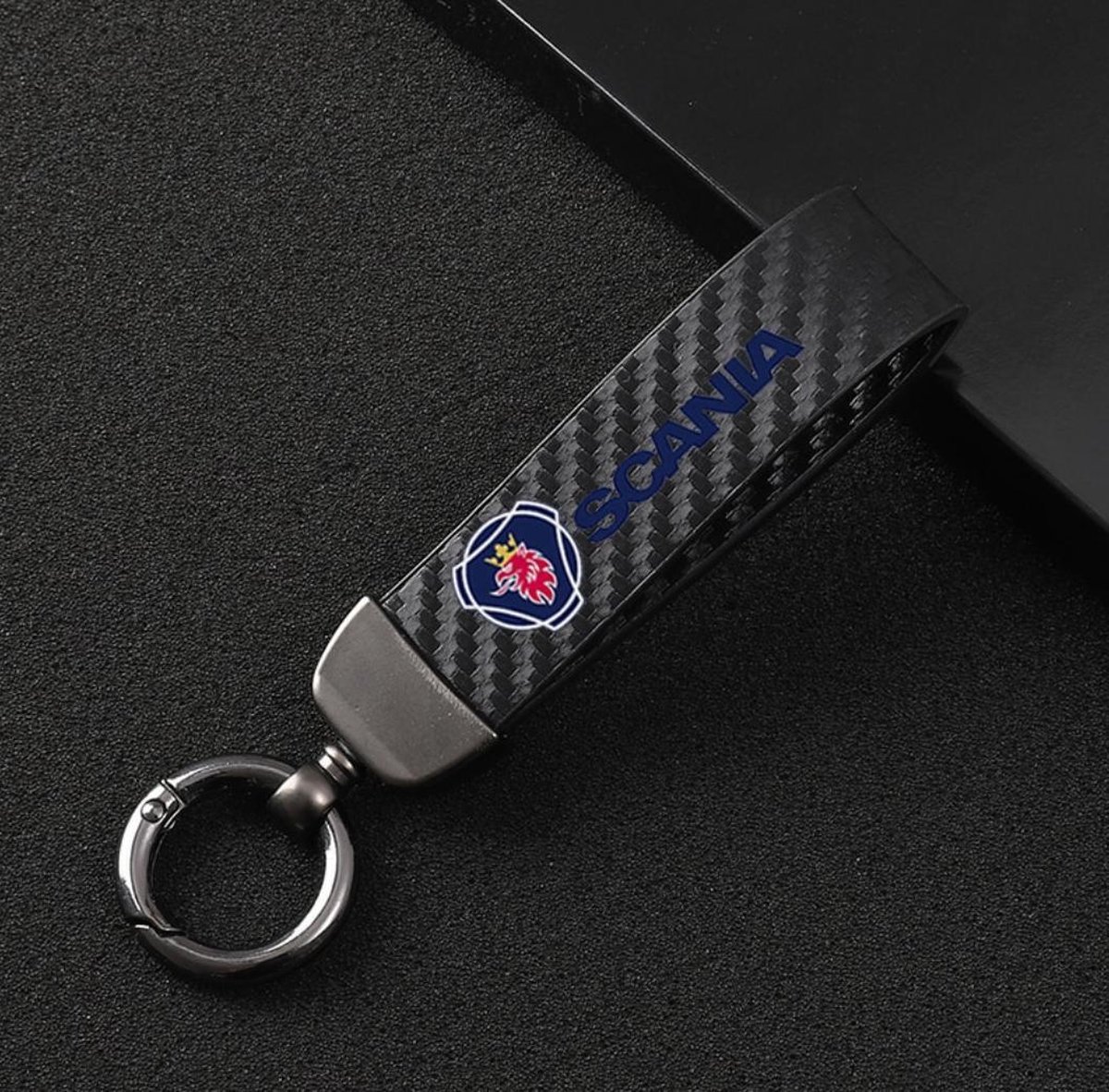 Scania Sleutelhanger carbon - Vrachtwagen - Saab - carbonkleur ...