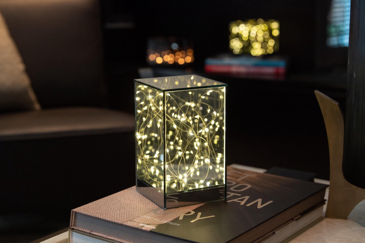 DistinQ LED cube high - verre miroir effet infini - 25 lampes LED ...