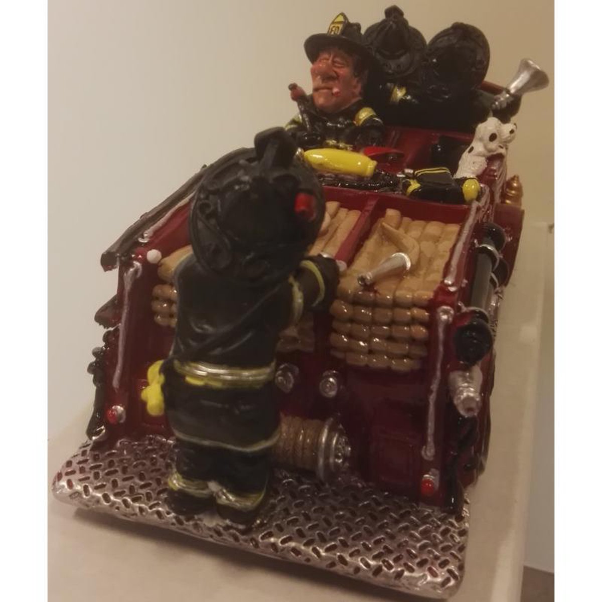 Beroepen beeld brandweerauto met brandweermannen spaarpot | bol.com