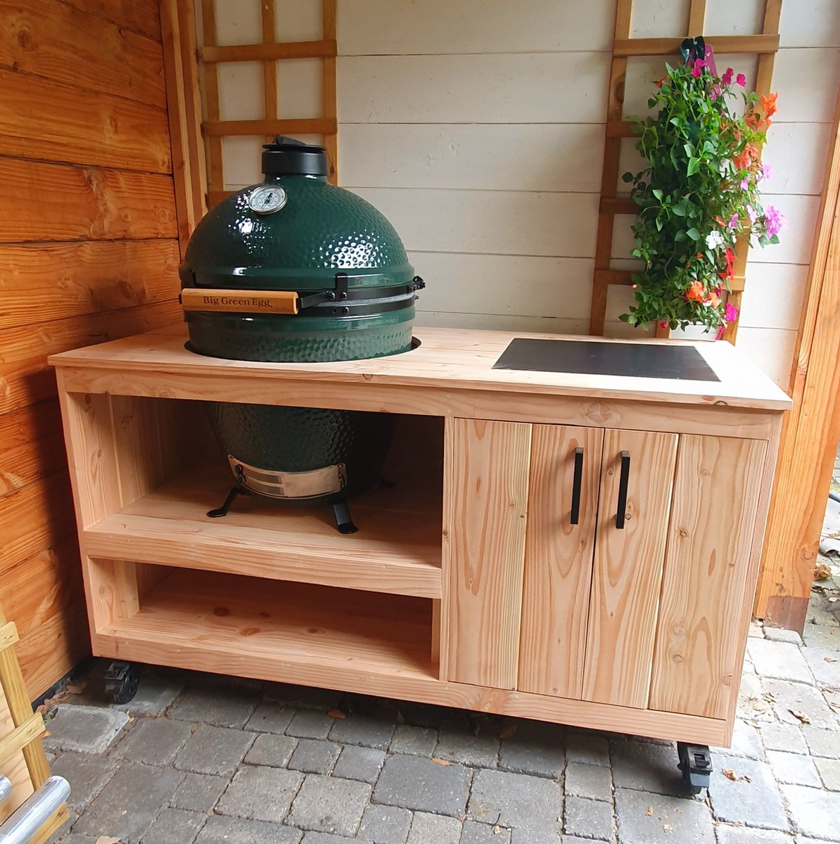 BBQ tafel douglas hout met kastruimte voor Big Green... | bol.com