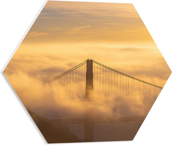 PVC Schuimplaat Hexagon - Rode Golden Gate Bridge door Wolkendek ...