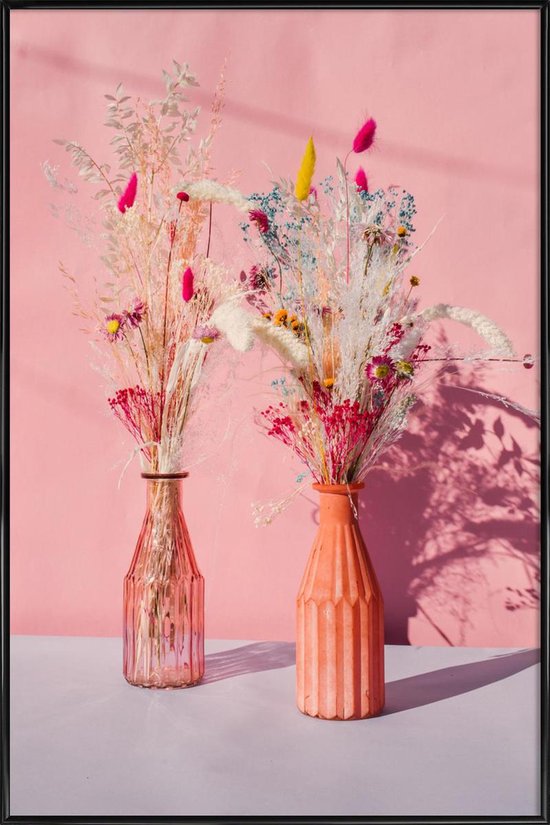 JUNIQE - Poster in kunststof lijst A Burst Of Summer -40x60 /Roze | bol.com