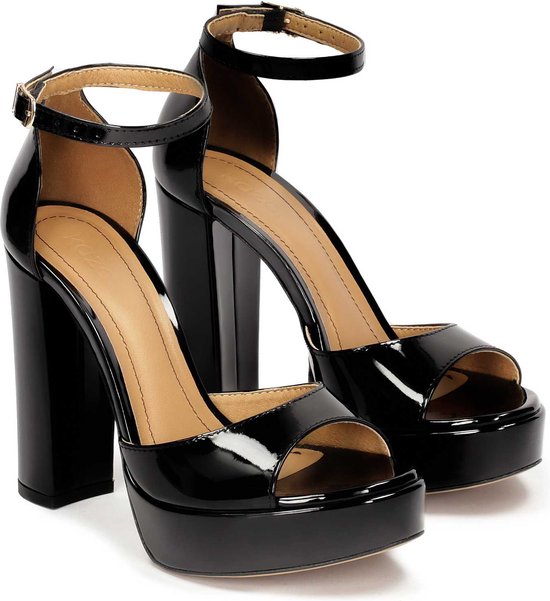Lacquered platform sandals with full heel | bol