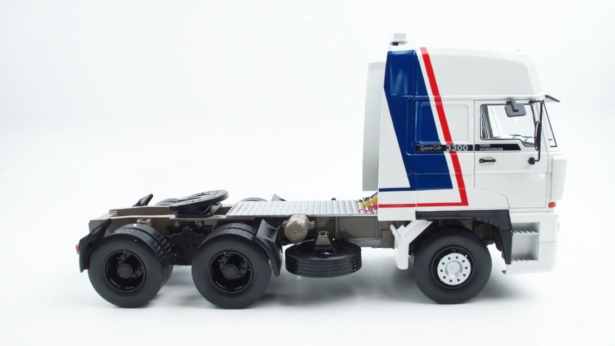 Road Kings Daf 3300 Space Cab 1982 Blauw / Wit 1:18 | bol.com