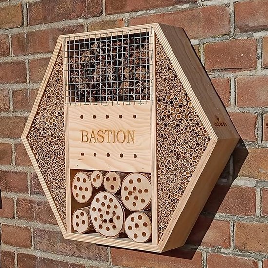 insectenhotel / Design insectenhotel met natuurlijke materiaal - Voor ...