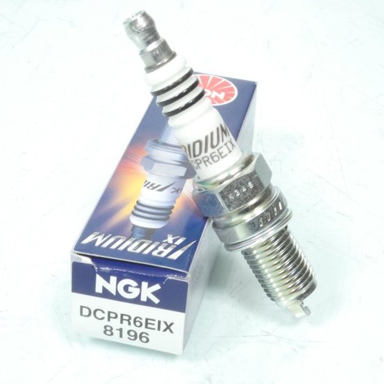 Bougie d'allumage NGK pour Moto Victory 1500 Cruiser Sport 2000 à 2001 ...