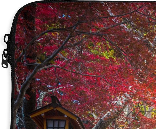 Laptophoes 13 inch - Japanse tuin in de herfst - Laptop sleeve ...