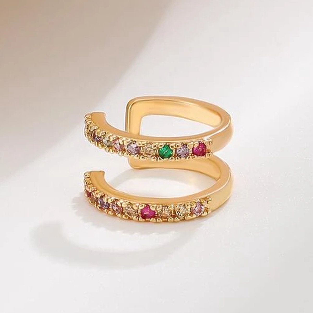 Earcuff Goud kleurig staal - Ear Cuff Goud Staal - Oorbellen dames ...