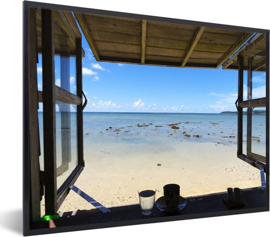 Uitzicht op het strand en de zee | bol.com