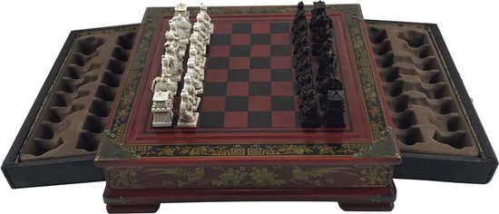 Antieke Schaakset met Driedimensionale Terracotta Leger Figuren ...