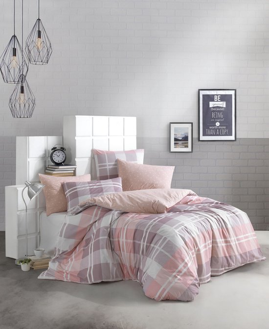 Dekbedovertrek Mark V2 Pink | bol.com