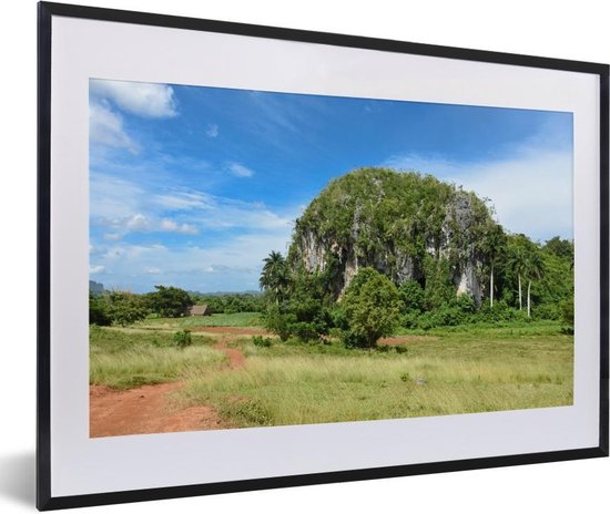 Fotolijst incl. Poster - Landschap van de Vallei de Viñales in Cuba met ...