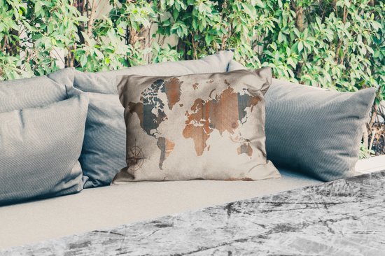 Buitenkussens - Tuin - Wereldkaart van donker hout met een windroos op ...
