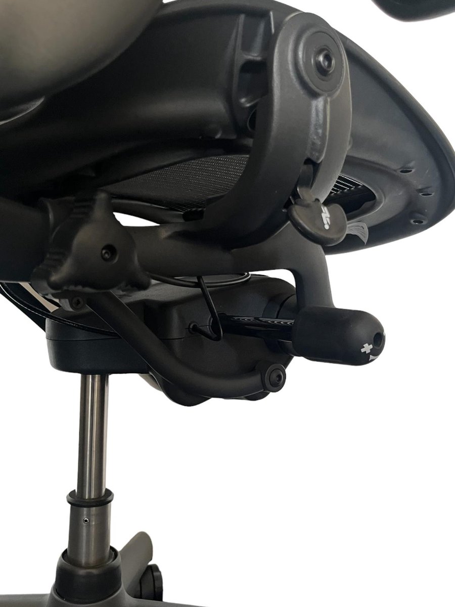 Herman Miller Aeron Graphite Posture Fit Full Option - Offeco | bol.com