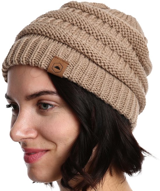Stoere hoofddeksels voor dames - Warme dikke kabelmutsen voor dames ...