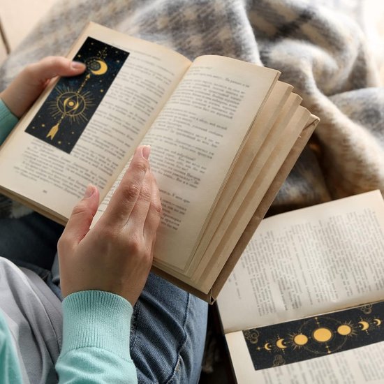 Set van 18 astrological paper bookmarks - galaxy - star - sun - moon ...