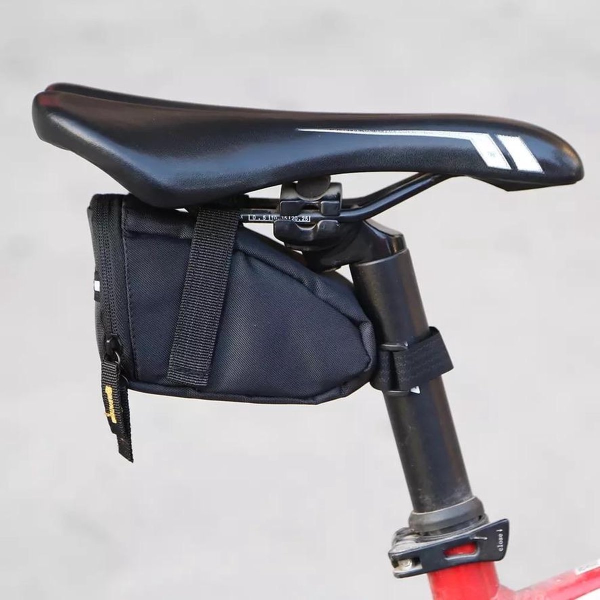 Compacte en Waterdichte Zadeltas - Fietstas - Universeel - MTB ...