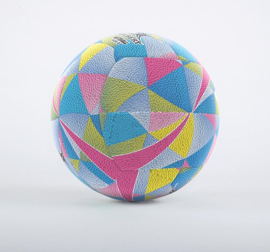 Gilbert Netball Twist Ball - Size 5 - Multi Colourood | bol