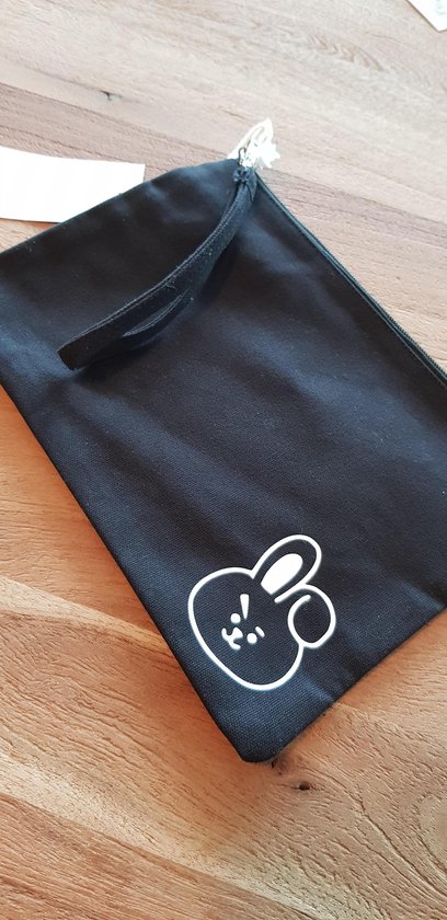 BTS Cooky Jungkook | Beautybag Etui | Cadeau voor haar | Zwart toilet ...