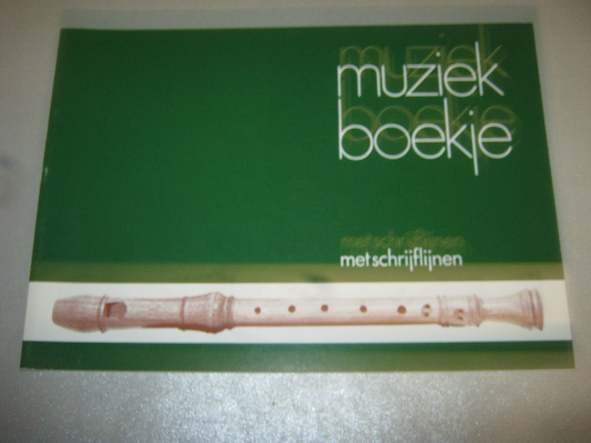 Muziekboekje met schrijflijnen muziekpapier | bol.com