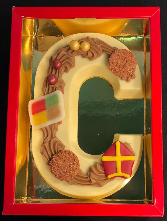 Ambachtelijk gemaakte chocoladeletter C wit gedecoreerd - 240 gram ...