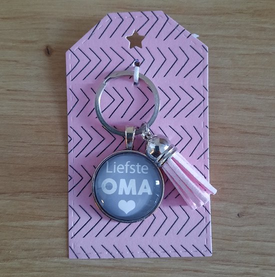 Sleutelhanger met teksthanger Liefste Oma grijs / roze | bol
