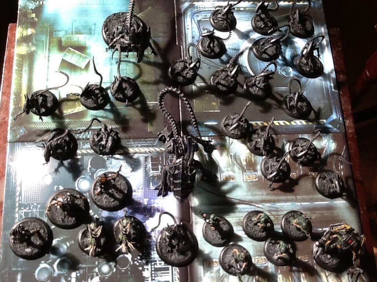 Alien vs Predator: The Hunt Begins boardgame engels | Games | bol.com