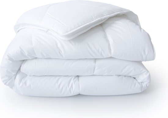 Claudia by Eleganzzz 4 Seizoenen Dekbed - 140x200 cm - Hotel Kwaliteit ...